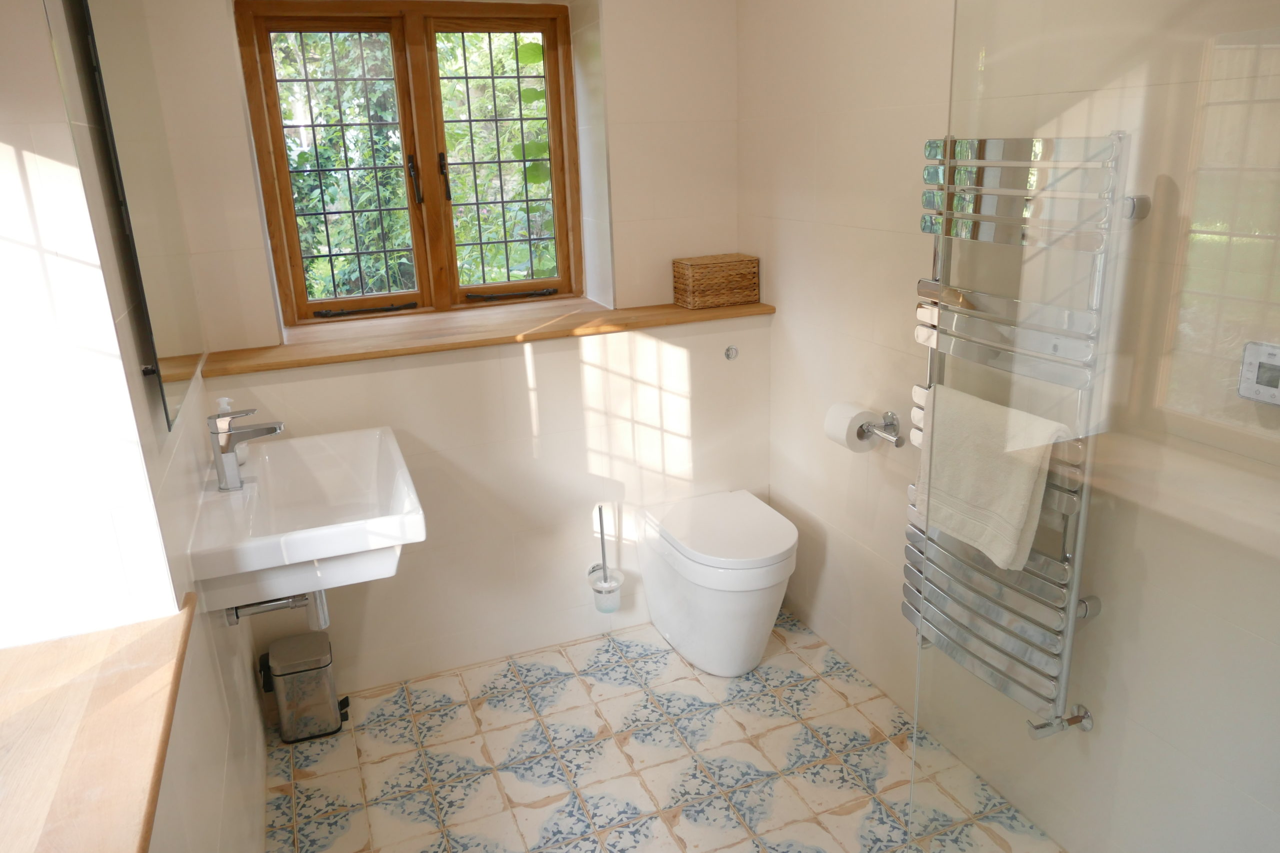 Country House Wet Room - Thompson Bathrooms